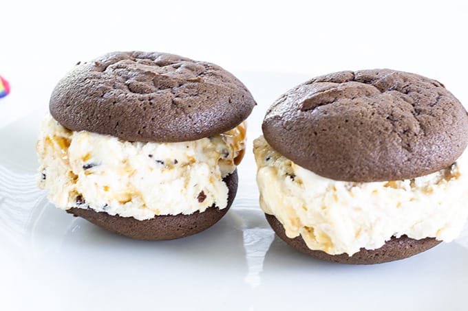 Mini Ice Cream Sandwiches - Mindy's Cooking Obsession