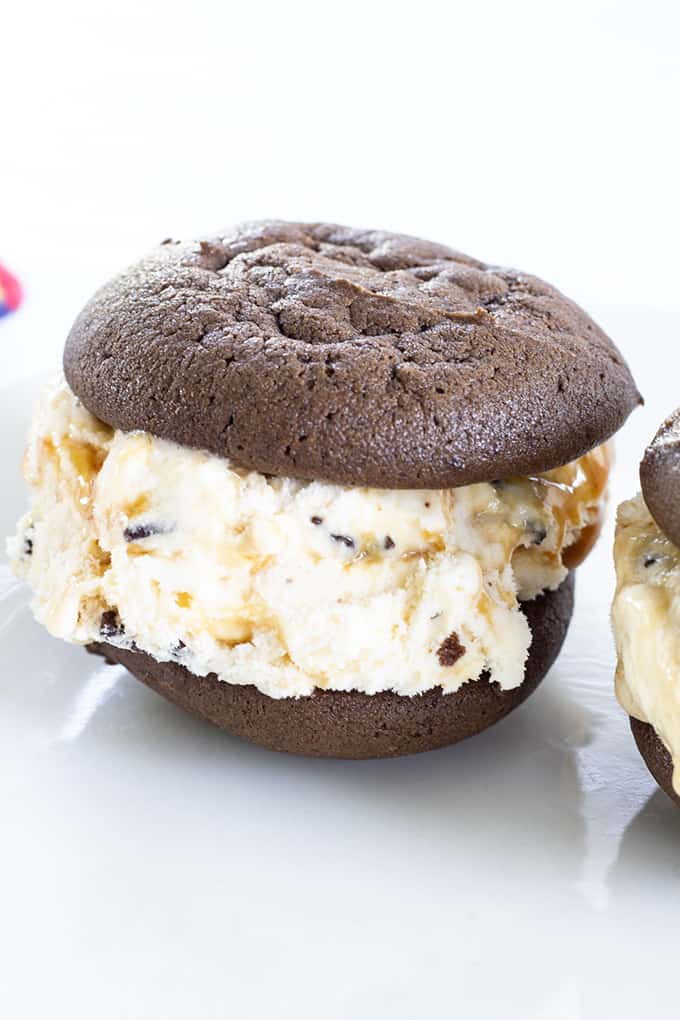 Mini Ice Cream Sandwiches - Mindy's Cooking Obsession