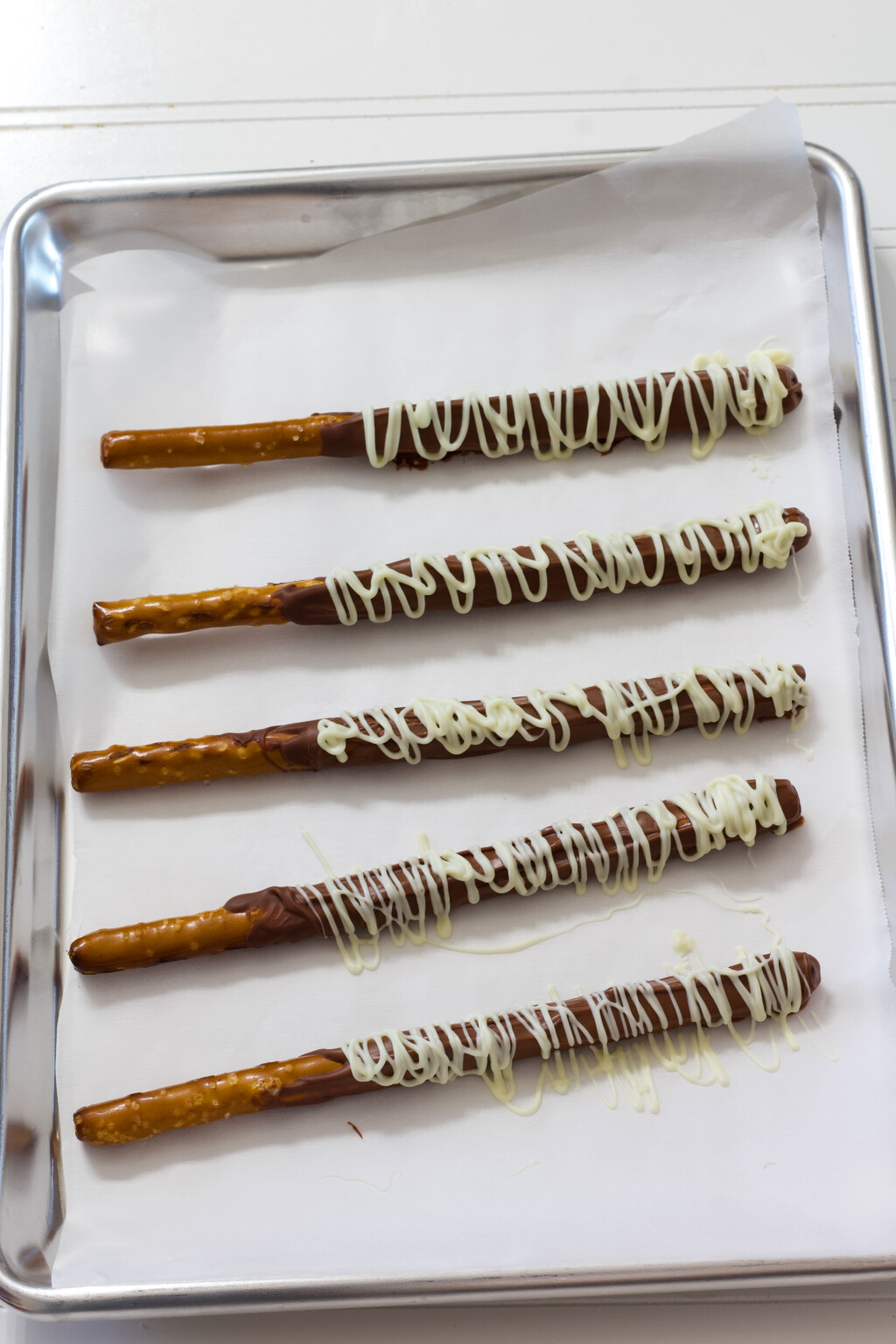 Chocolate Covered Pretzel Rods - Mindy's Cooking Obsession