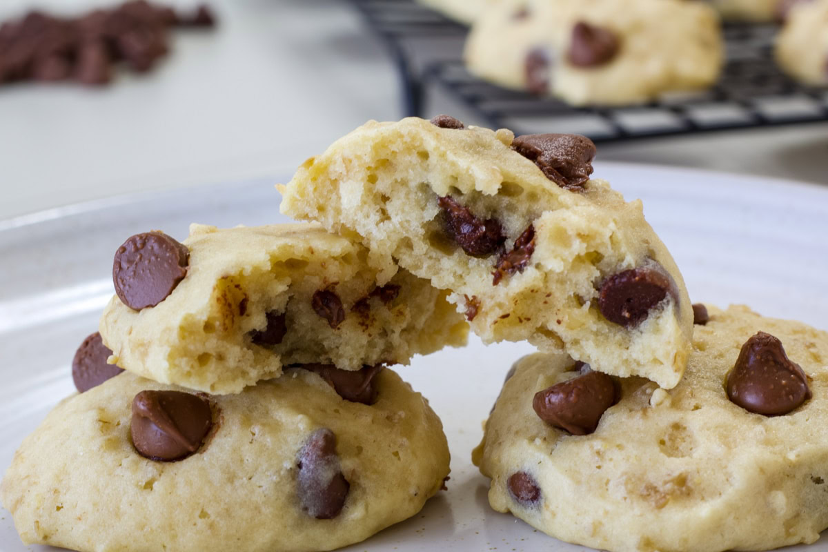 Steel-Cut Oats Chocolate Chip Cookies - Mindy's Cooking Obsession
