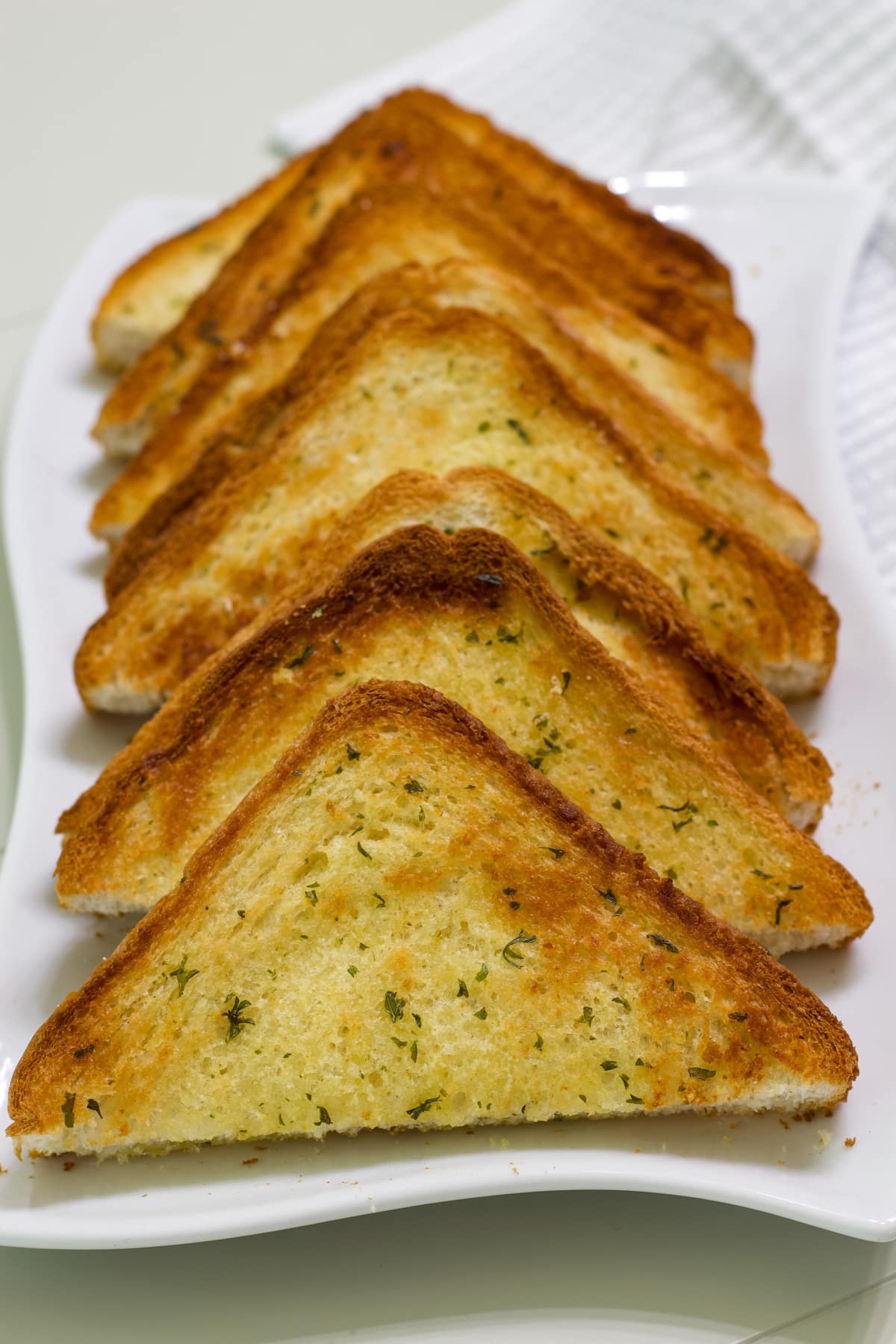 Texas Toast Garlic Bread (3 ways) - Mindy's Cooking Obsession