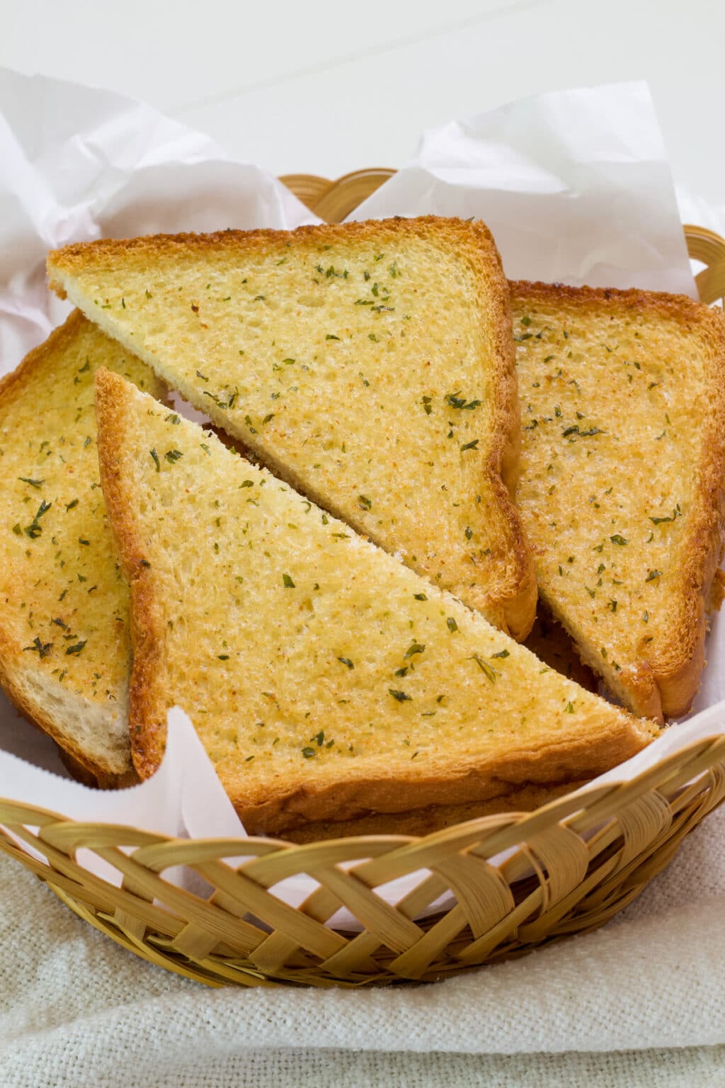 Texas Toast Garlic Bread (3 ways) - Mindy's Cooking Obsession