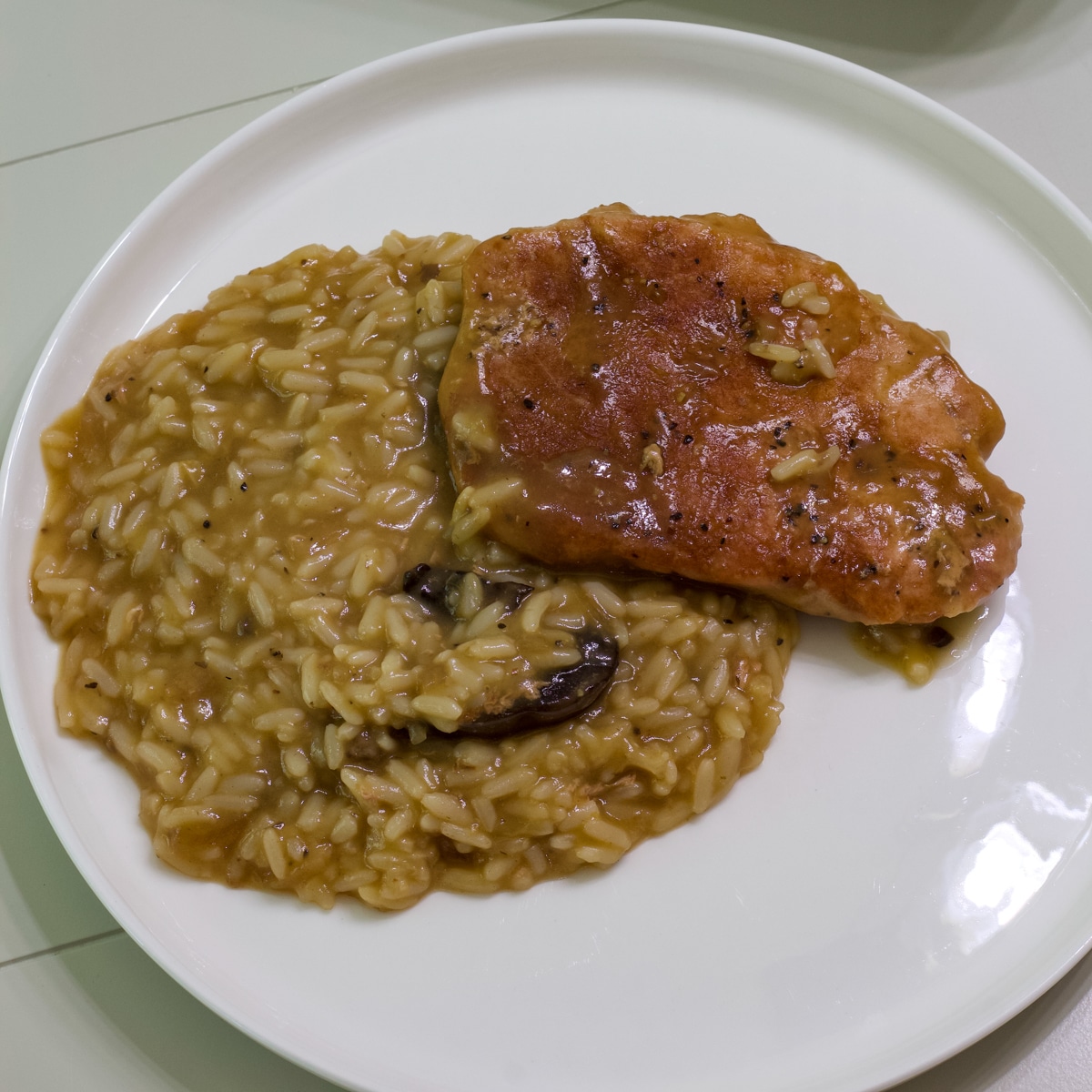 Slow Cooker Pork Chops with Rice