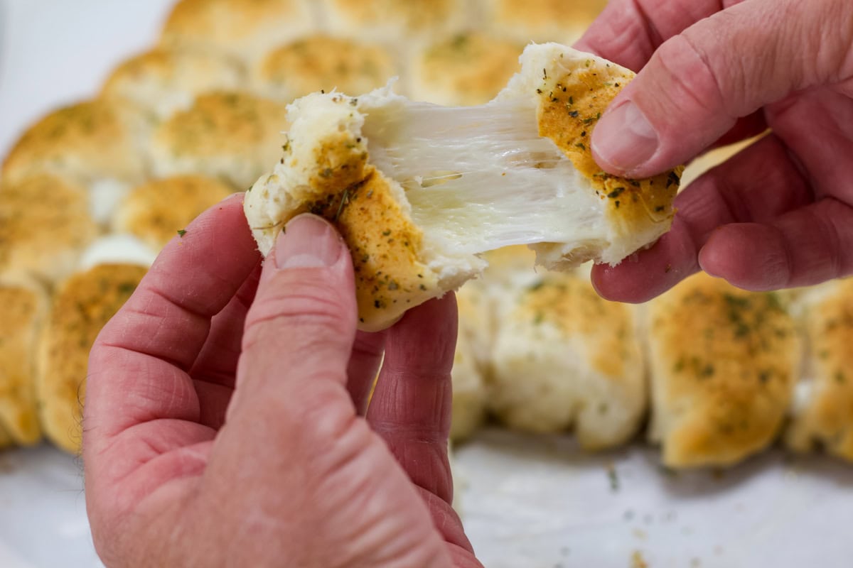 Cheesy Pull-Apart Christmas Tree Bread - Mindy's Cooking Obsession