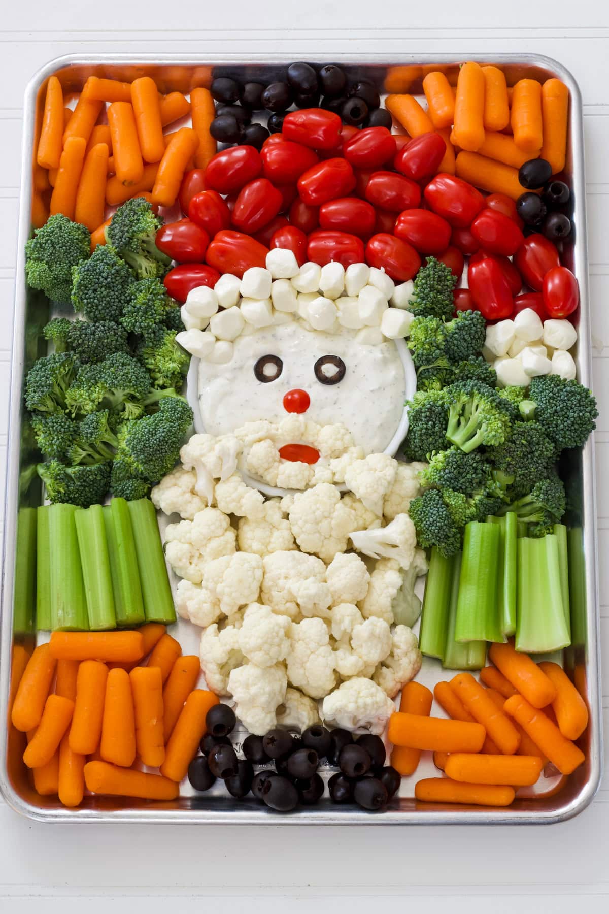 Santa Claus Veggie Tray - Mindy's Cooking Obsession