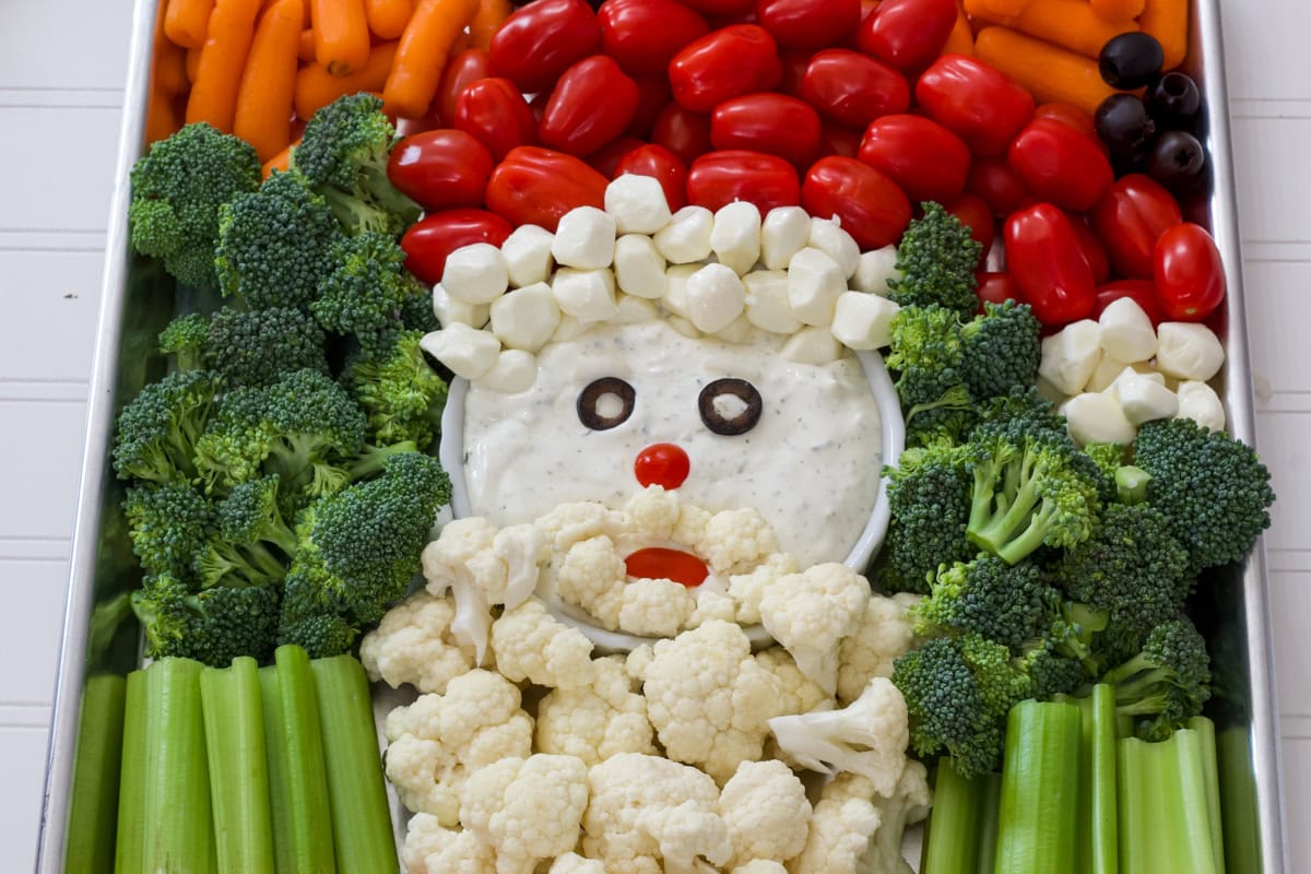 Santa Claus Veggie Tray - Mindy's Cooking Obsession