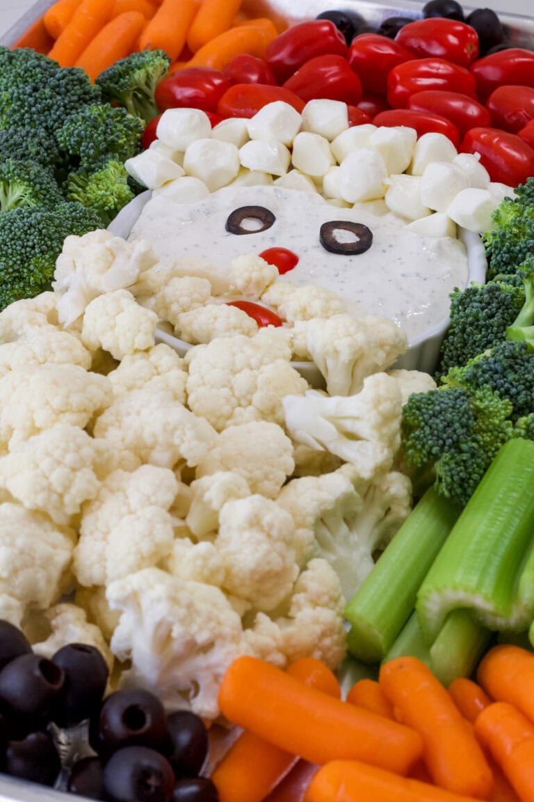 Santa Claus Veggie Tray - Mindy's Cooking Obsession