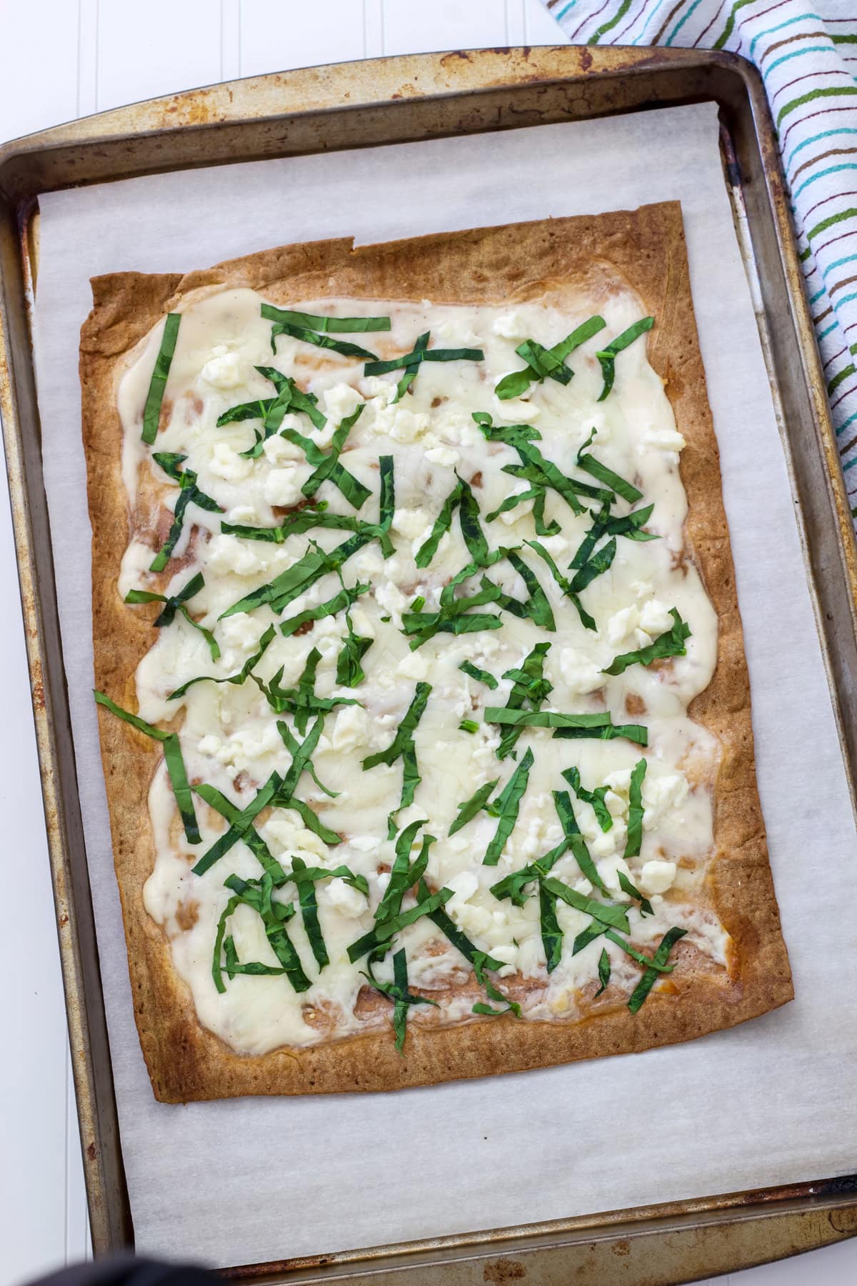 15-Minute Lavash Flatbread Pizza - Mindy's Cooking Obsession