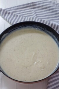 Southern White Country Gravy - Mindy's Cooking Obsession