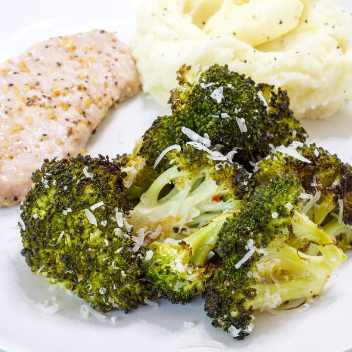 Easy Italian Roasted Broccoli - Mindy's Cooking Obsession